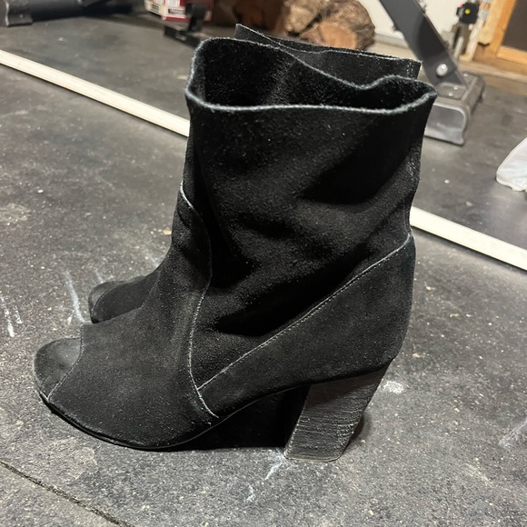 Chinese Laundry | Shoes | Chinese Laundry Peep Toe Booties | Poshmark